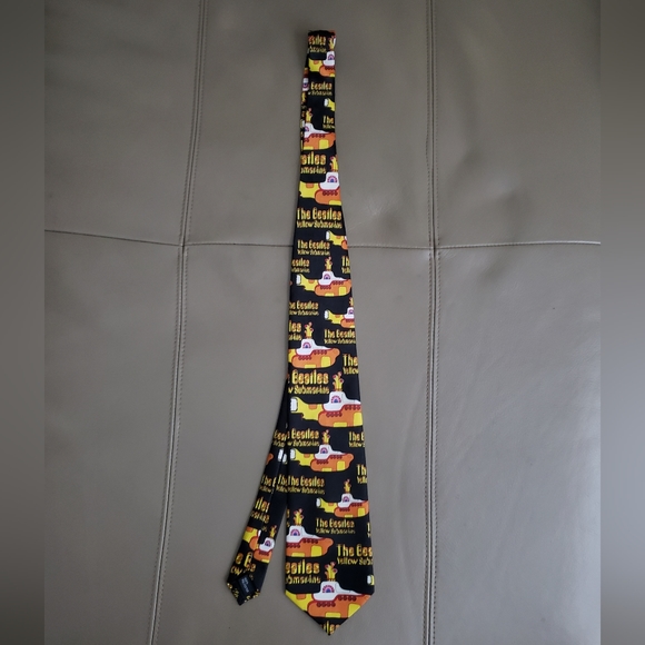 The Beatles | Accessories | Nwot Rare Beatles Yellow Submarine Tie ...